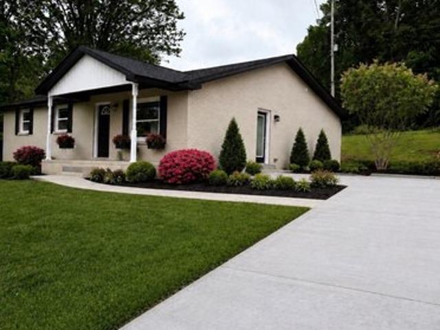 3776 John Taylor Rd, Woodlawn, TN 37191