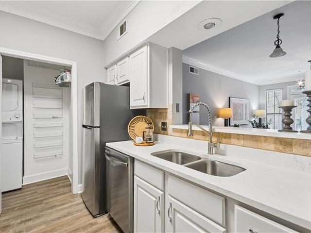3777 Peachtree Road NE 914