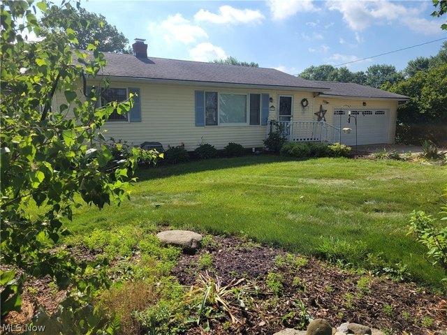 3779 S Hametown Rd, Norton, OH 44203