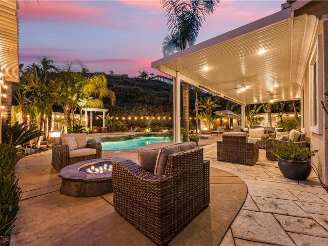 37701 Oxford Dr, Murrieta, CA 92562 | MLS #SW26088 | Compass
