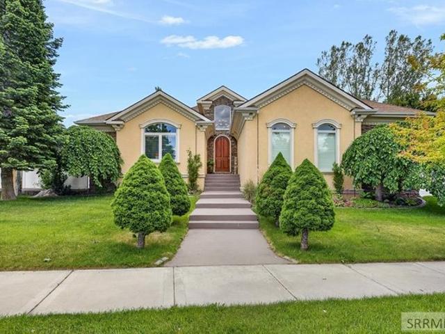 3770 Autumnwood Dr, Ammon, ID 83406