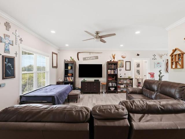 3770 Cumby Road