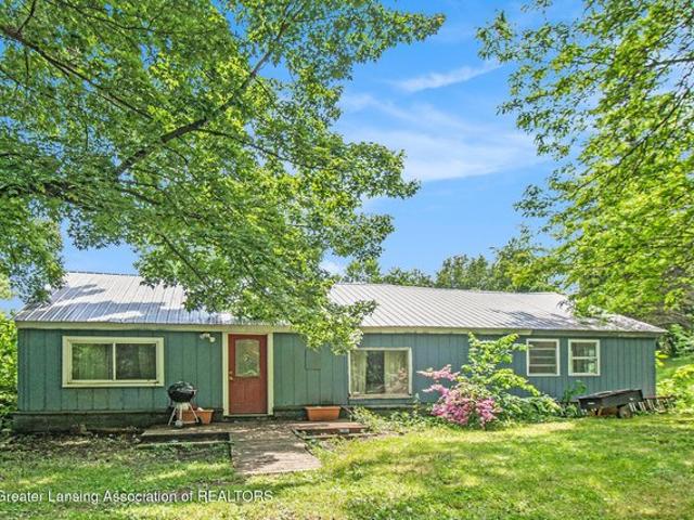 3770 E Frost Rd, Webberville, MI 48892