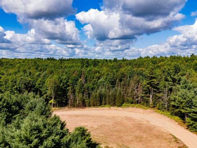 3770 Highway 17 Unit 2, Conover, WI 54519