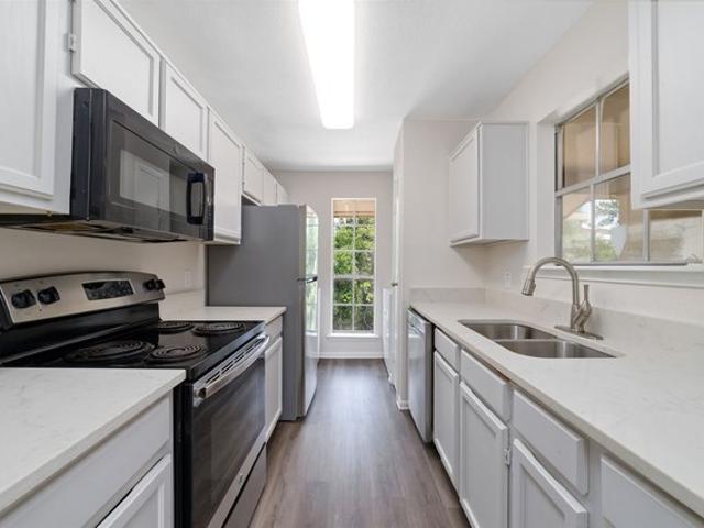 3770 Lovers Wood Ln Apt 709, Houston, TX 77014