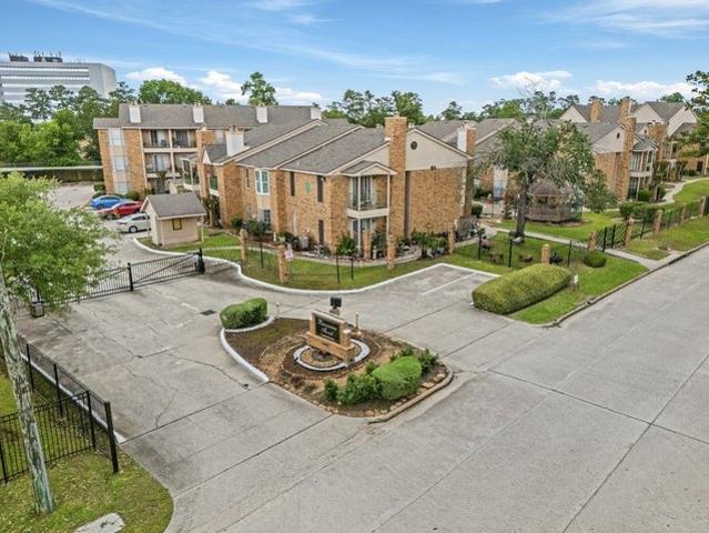3770 Lovers Wood Ln Apt 807, Houston, TX 77014