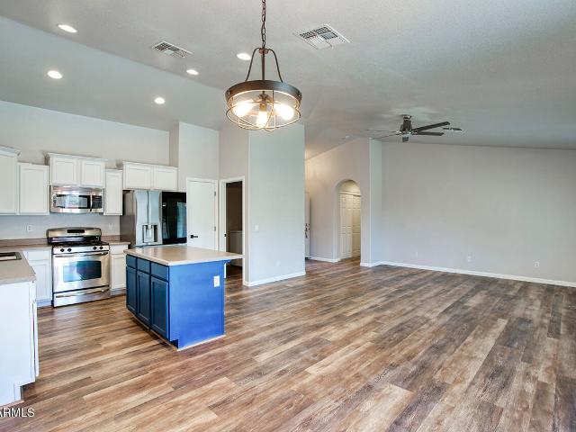 3771 e elmington circle