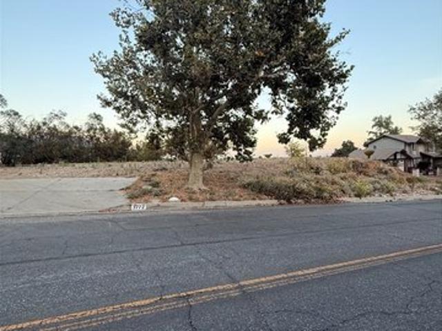 3772 W Meyers Rd, San Bernardino, CA 92407