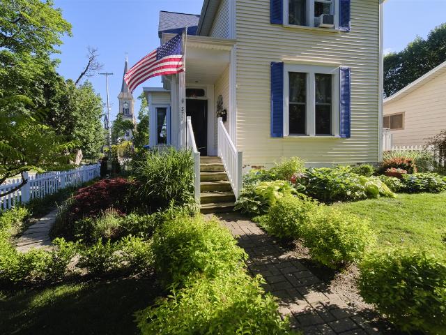 377 4th Street