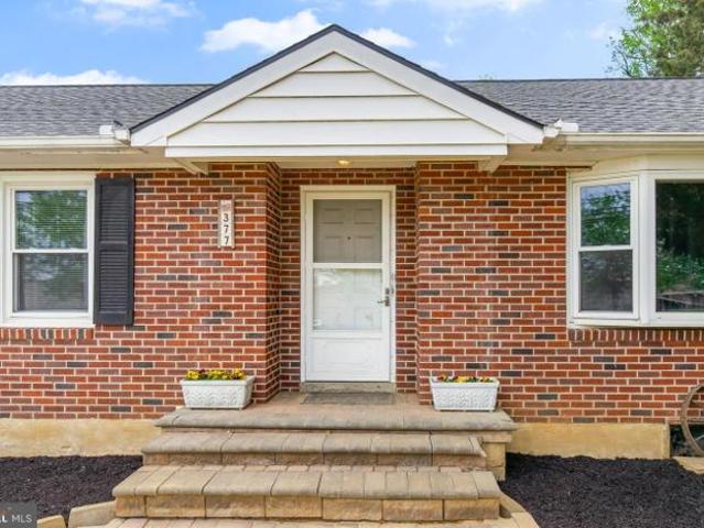 377 Barbara St, Millersville, PA 17551