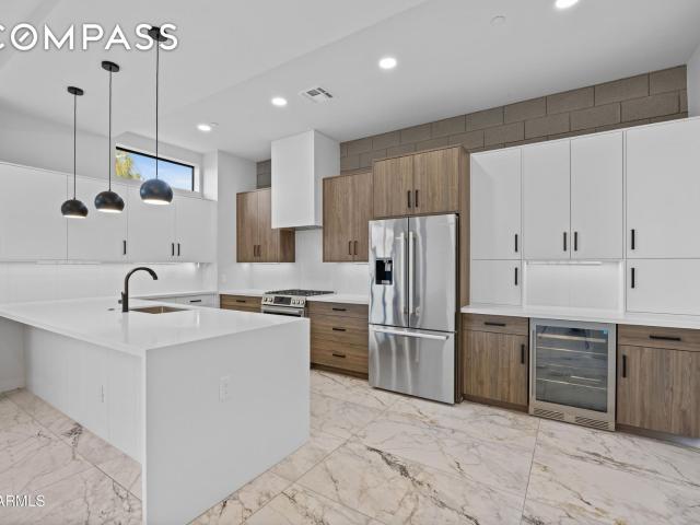377 E Windsor Ave 4, Phoenix, AZ