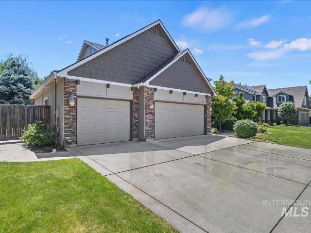 377 E Kite Dr