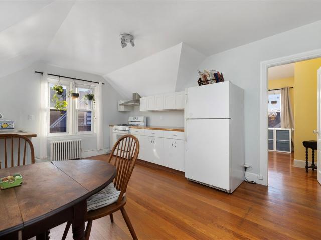377 Hope Street 3
