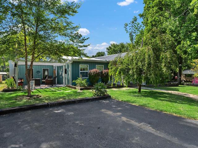 377 Lakeway Drive