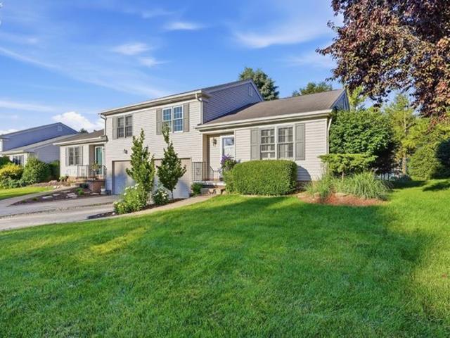 377 Lighthouse Oval, Marblehead, OH 43440