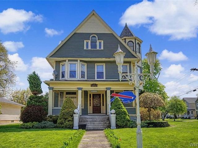 377 McKinley Pkwy, Buffalo, NY 14220