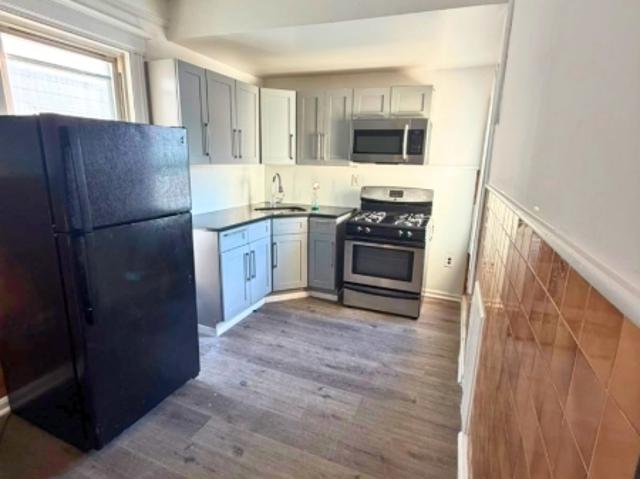 377 N 7Th St # 2