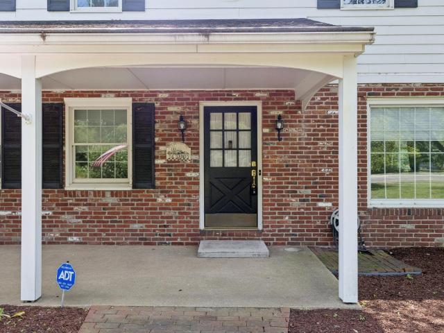 377 N Locust Ave