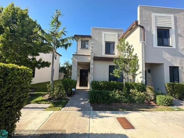 377 NE 208th Terrace #377, Miami, FL 33179