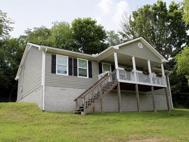 377 Rawls Creek Rd, Gordonsville, TN 38563