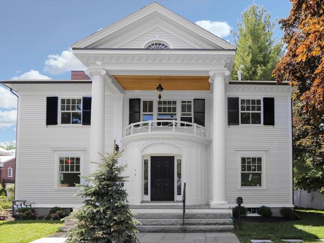 377 Walnut St, Unit 1, Newton, MA 02460 | MLS #73498