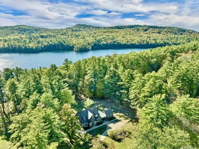 377 Wentworth Rd, Brookfield, NH 03872