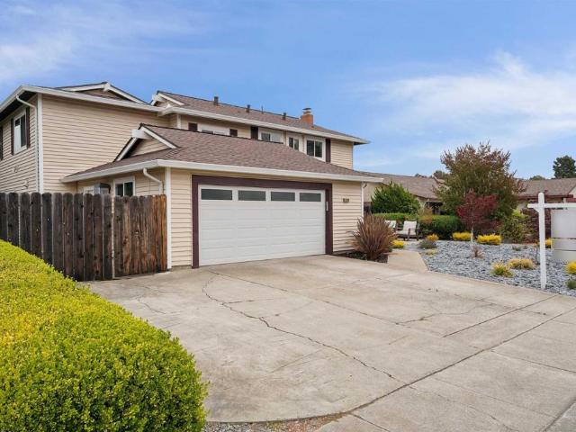 37842 Dahlia Dr