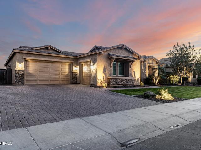 3785 E Strawberry Dr, Gilbert, AZ 85298 | MLS #6998