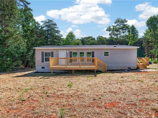 3785 Rockford Rd, Dobson, NC 27017