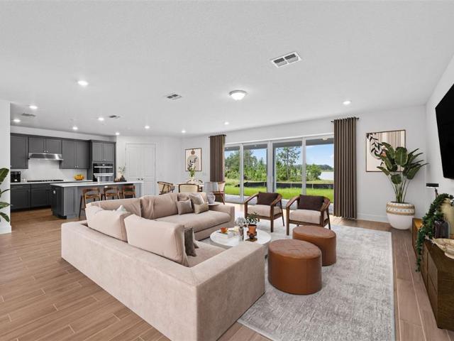 37864 Gunnison Dr, Zephyrhills, FL 33540 | MLS #TB8468 | Compass