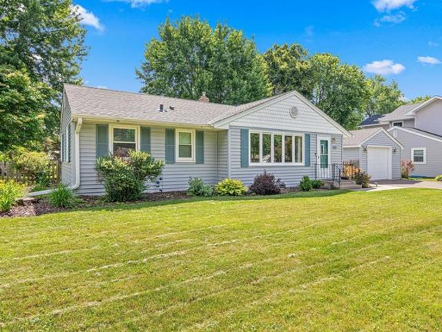 3786 Howard Ave, White Bear Lake, MN 55110