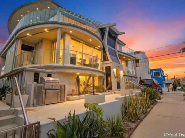 3786 Strandway Unit 1, San Diego, CA 92109