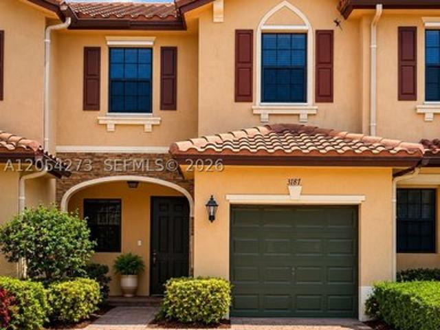 3787 SE 2nd St, Homestead, FL 33033