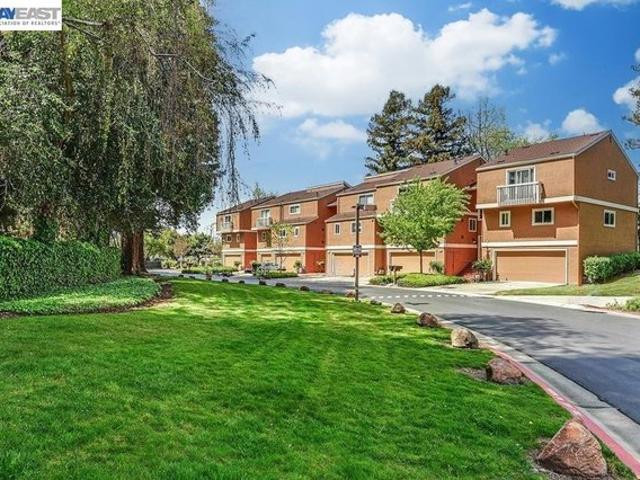 37886 Bright Cmn, Fremont, CA 94536