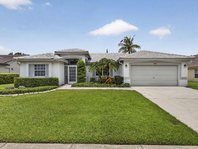 3788 Cypress Lake Dr, Lake Worth, FL 33467