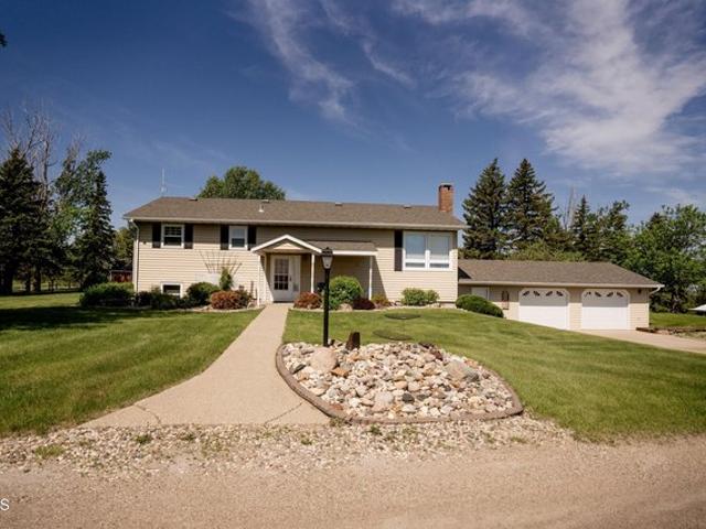 3789 86th Ave SE, Jamestown, ND 58401