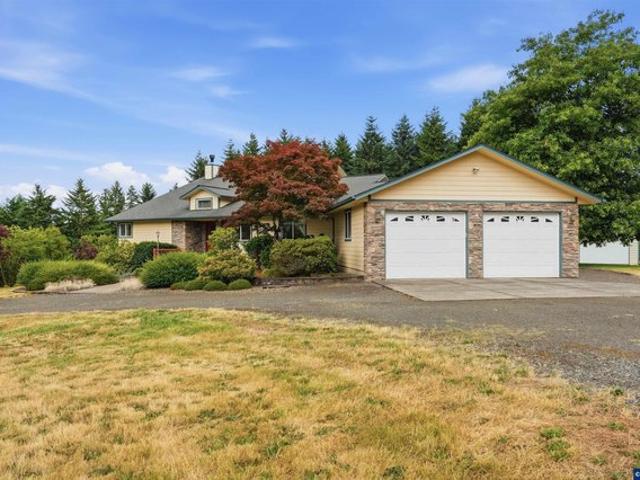 37808 Farris Rd, Scio, OR 97374
