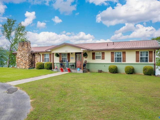 3780 Lakefront Circle