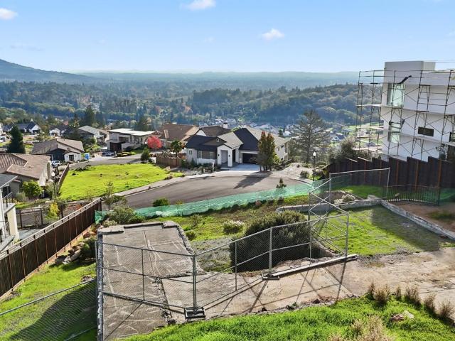 3780 Palazzo Ct, Santa Rosa, CA 95404 | MLS #325103 | Compass