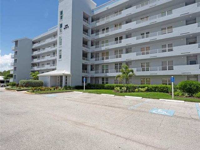 3780 Pinebrook Cir Apt 105, Bradenton, FL 34209