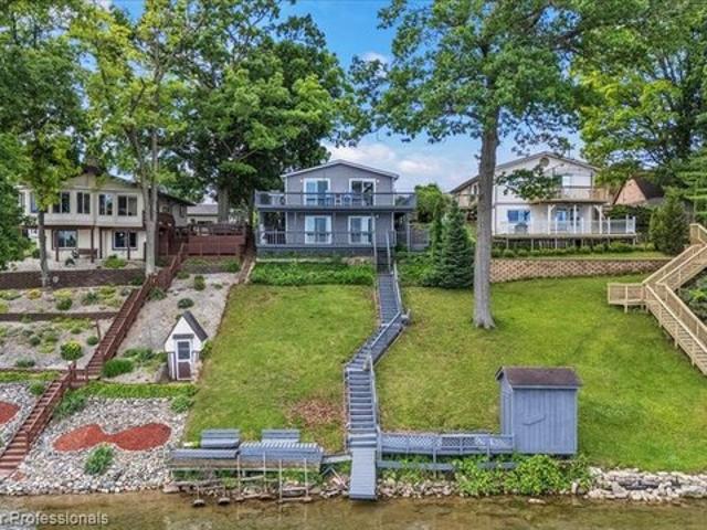 3782 South Shore Dr, Elba Township, MI 48446