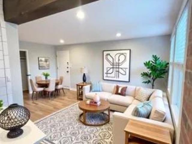 378 Claremont Ave # 10