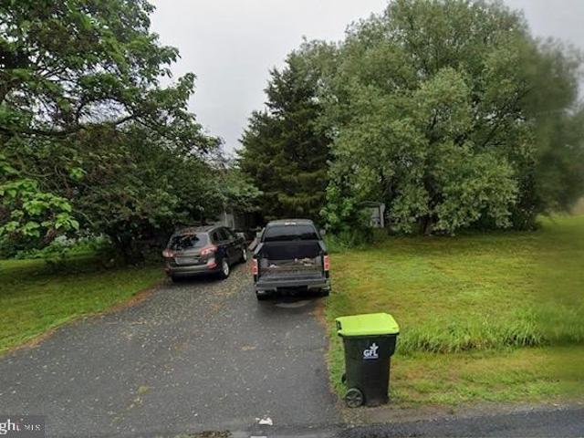 378 Black Swamp Rd, Felton, DE 19943