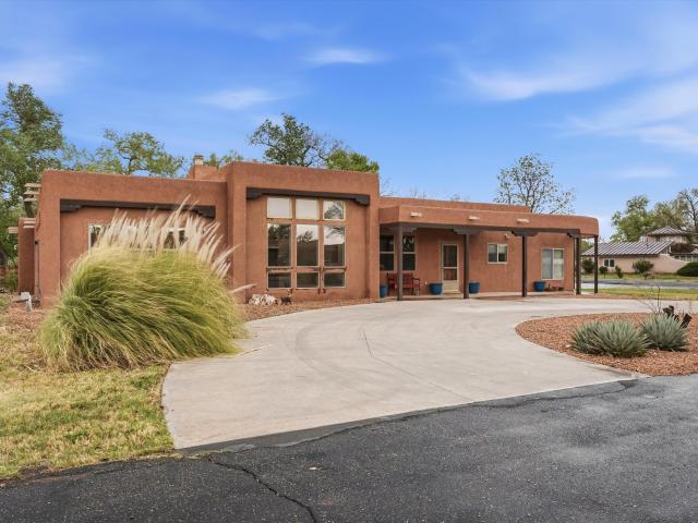 378 Debonair Drive SE