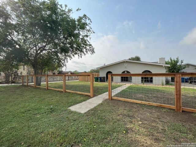 378 East Petaluma Boulevard, Unit B, San Antonio, TX 78221