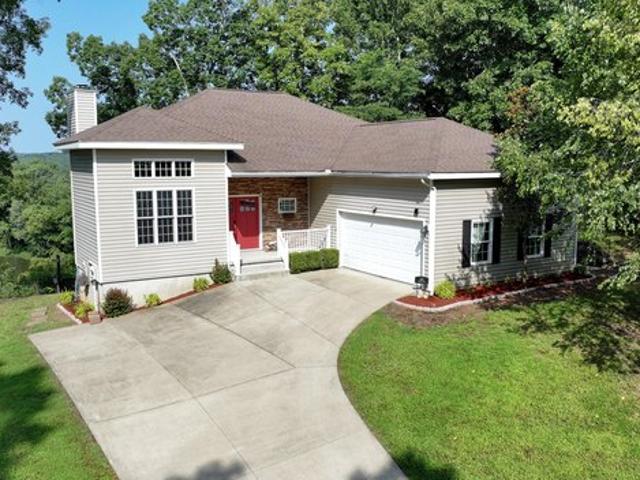 378 Harbor Dr, Cadiz, KY 42211
