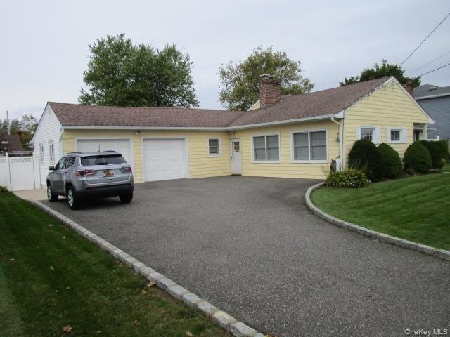 378 Harrison Ave, Massapequa, NY 11758