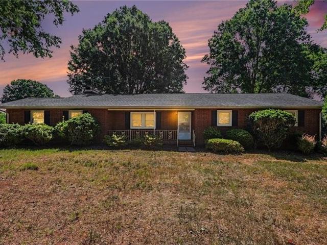 378 Jones Rd, Asheboro, NC 27205