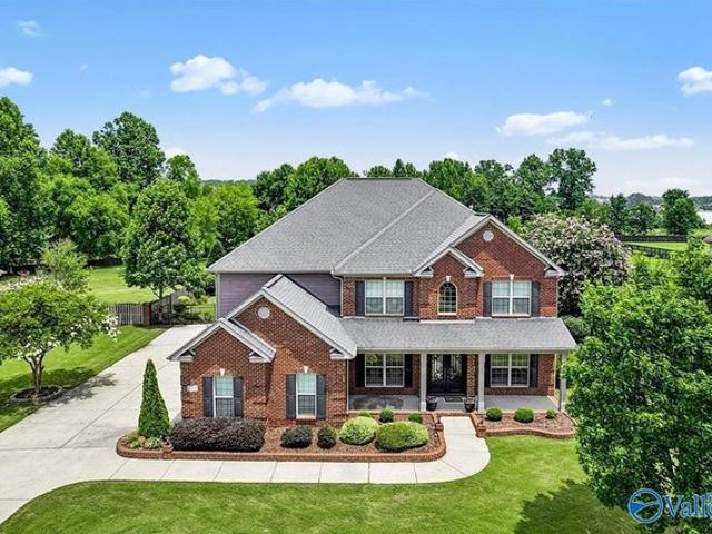 378 Natures Way SW, Huntsville, AL 35824