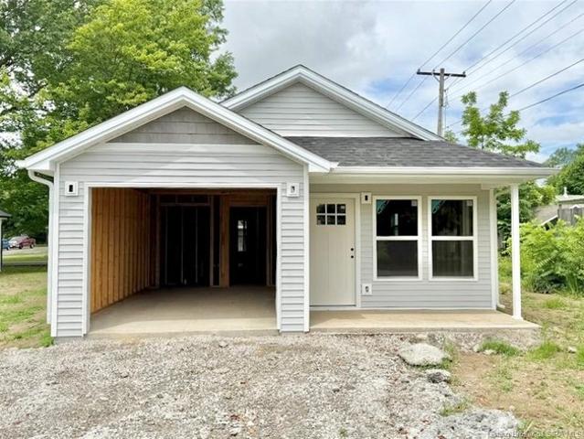 378 S Washington St, Scottsburg, IN 47170
